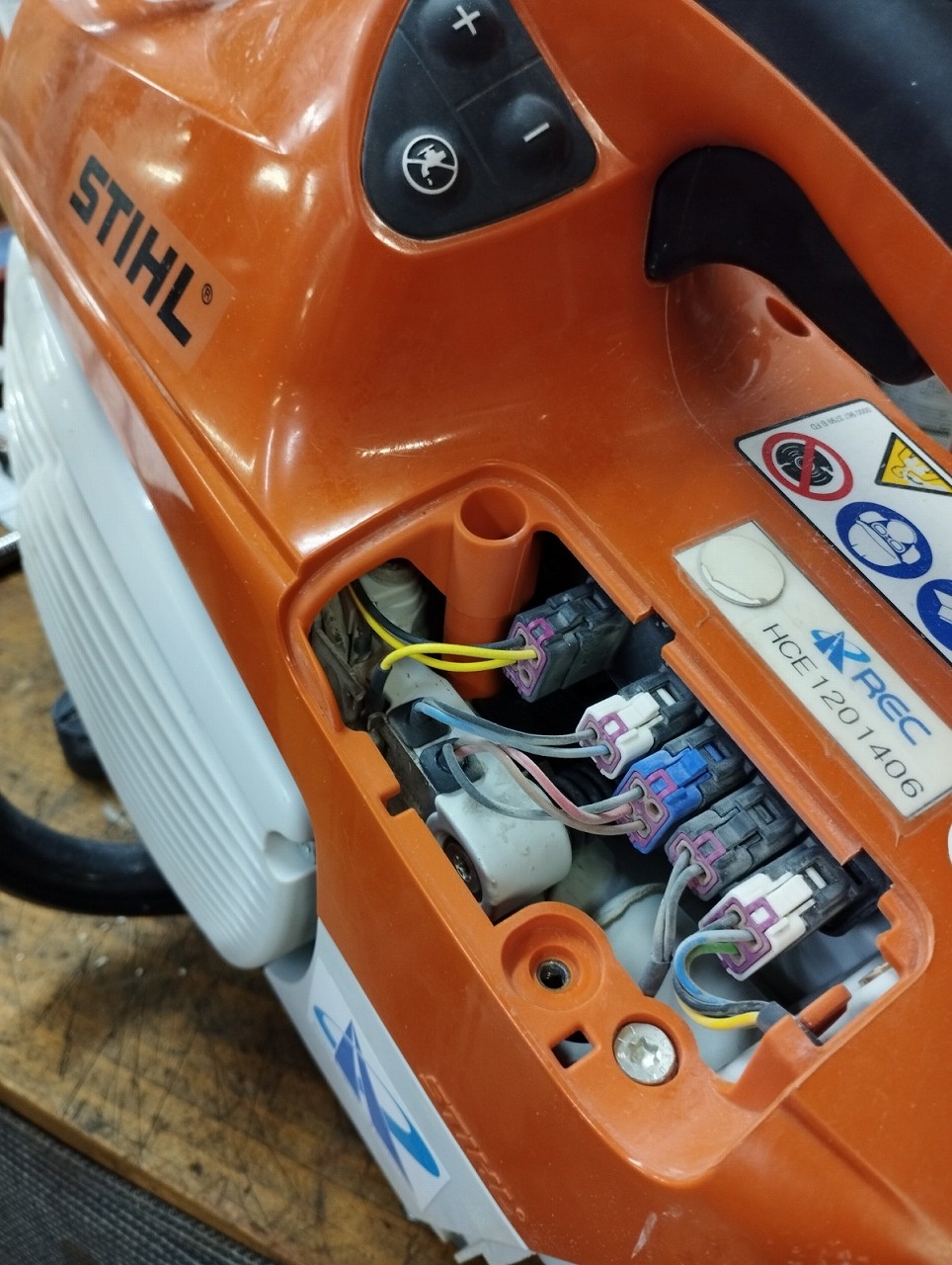 STIHLエンジンカッターTS480iの整備 ｜修理ブログ｜プラウ PLOW