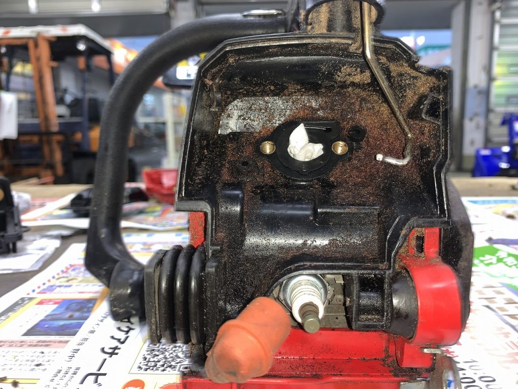 ゼノア G2501 機体清掃、キャブレター分解清掃 ｜修理ブログ｜プラウ PLOW