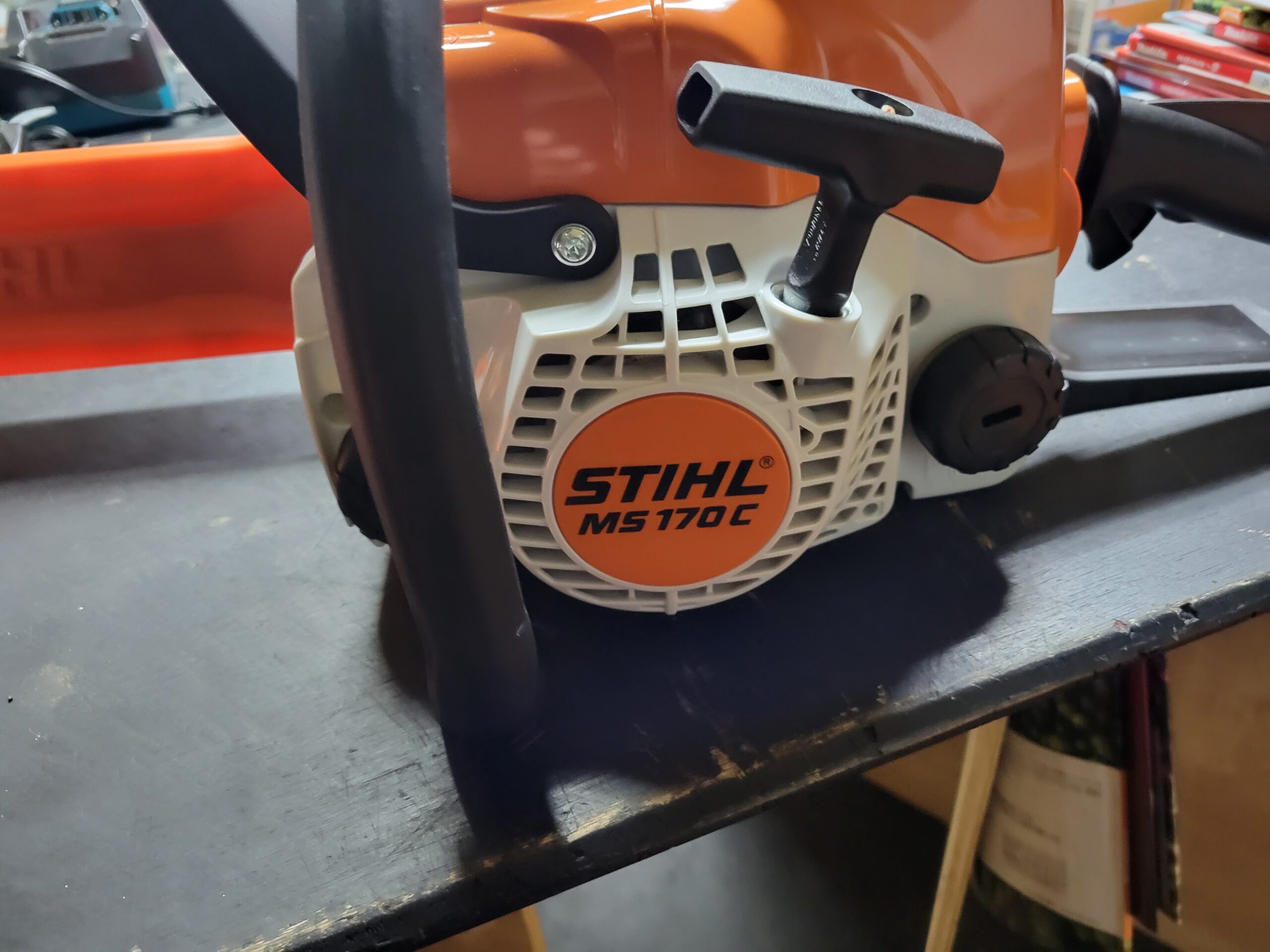 STIHL 170C-BE チェンスプロケット交換 ｜修理ブログ｜プラウ PLOW