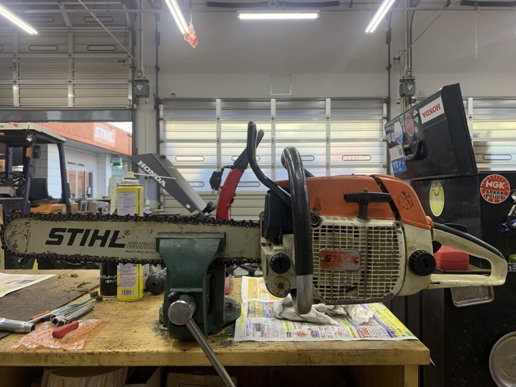 STIHL 038AV SUPER，038AVSEQW-1 キャブレター調整、試し斬り、修理完了 ｜修理ブログ｜プラウ PLOW