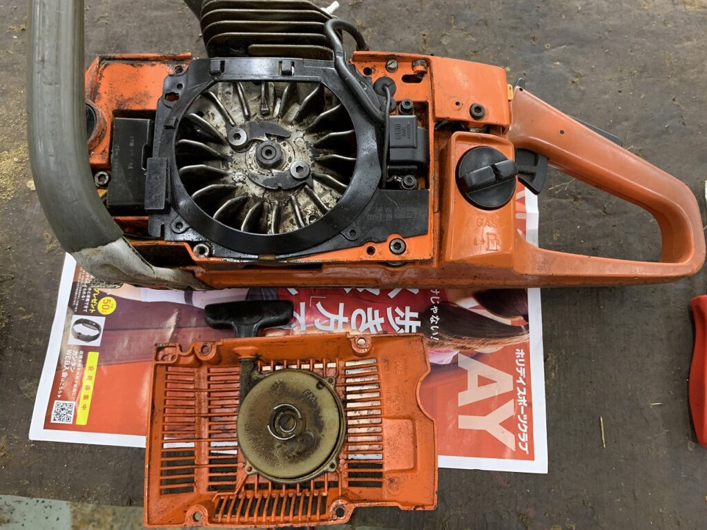 Husqvarna 266SE 機体清掃、不具合箇所発見 ｜修理ブログ｜プラウ PLOW