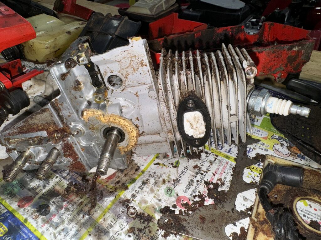 新ダイワE406AV エンジン焼き付き修理受注、エンジン単体まで分解 ｜修理ブログ｜プラウ PLOW