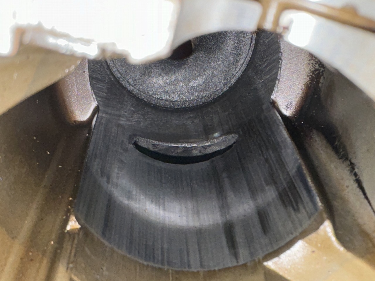 新ダイワE406AVエンジン分解 ｜修理ブログ｜プラウ PLOW